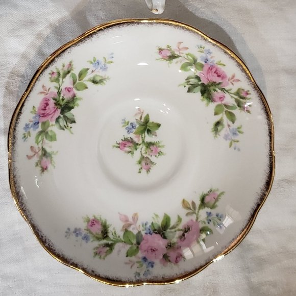 Roslyn | Other | Vintage Roslyn China England Moss Rose Pattern Teacup ...